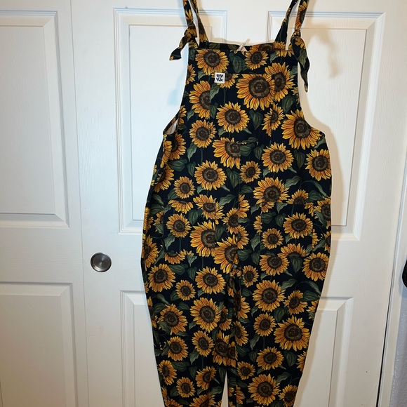 Lucy & Yak | Pants & Jumpsuits | Lucy Yak Yellow And Black Sunflower ...